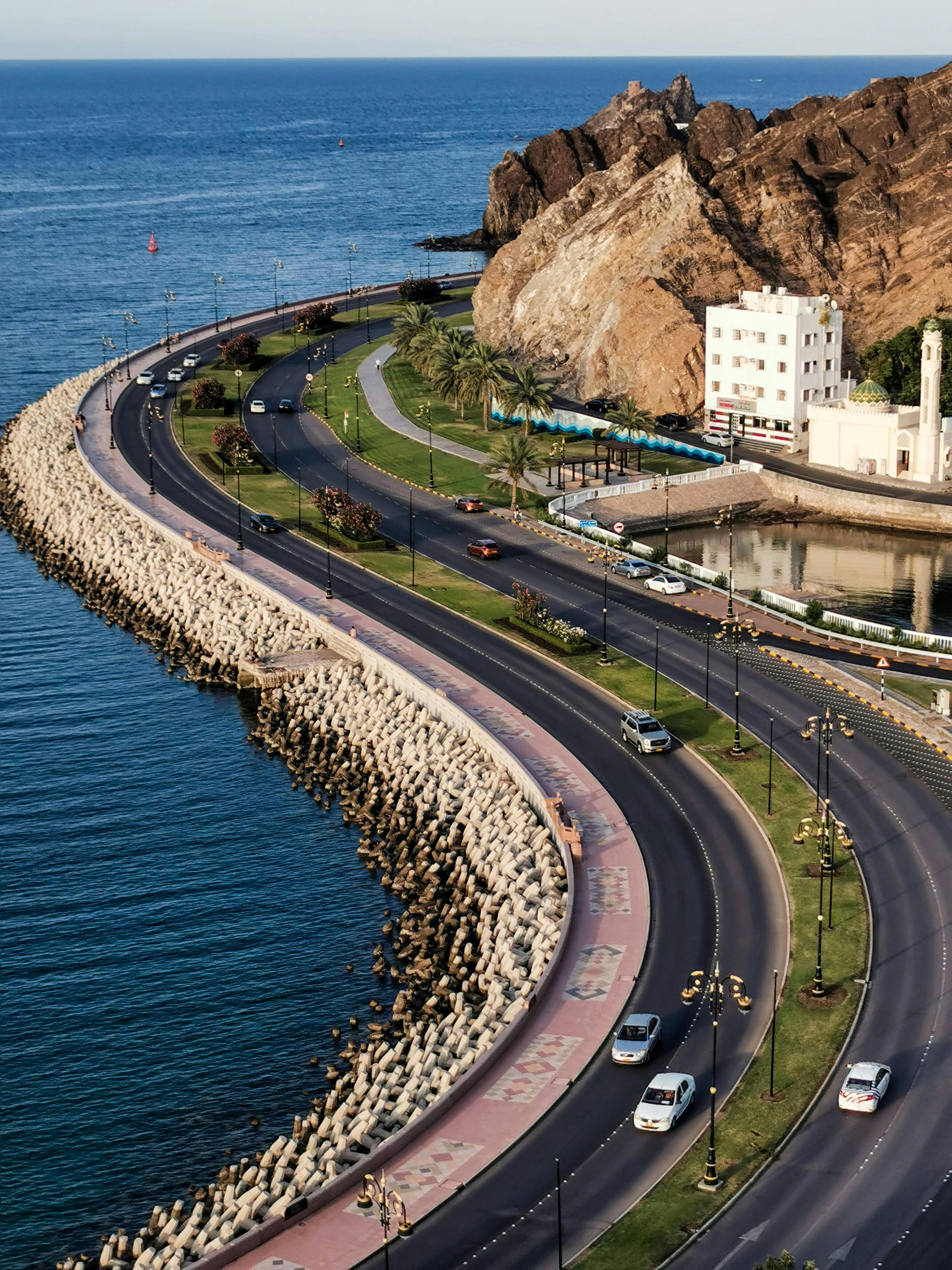 Muscat, Oman - Travel Indigenous